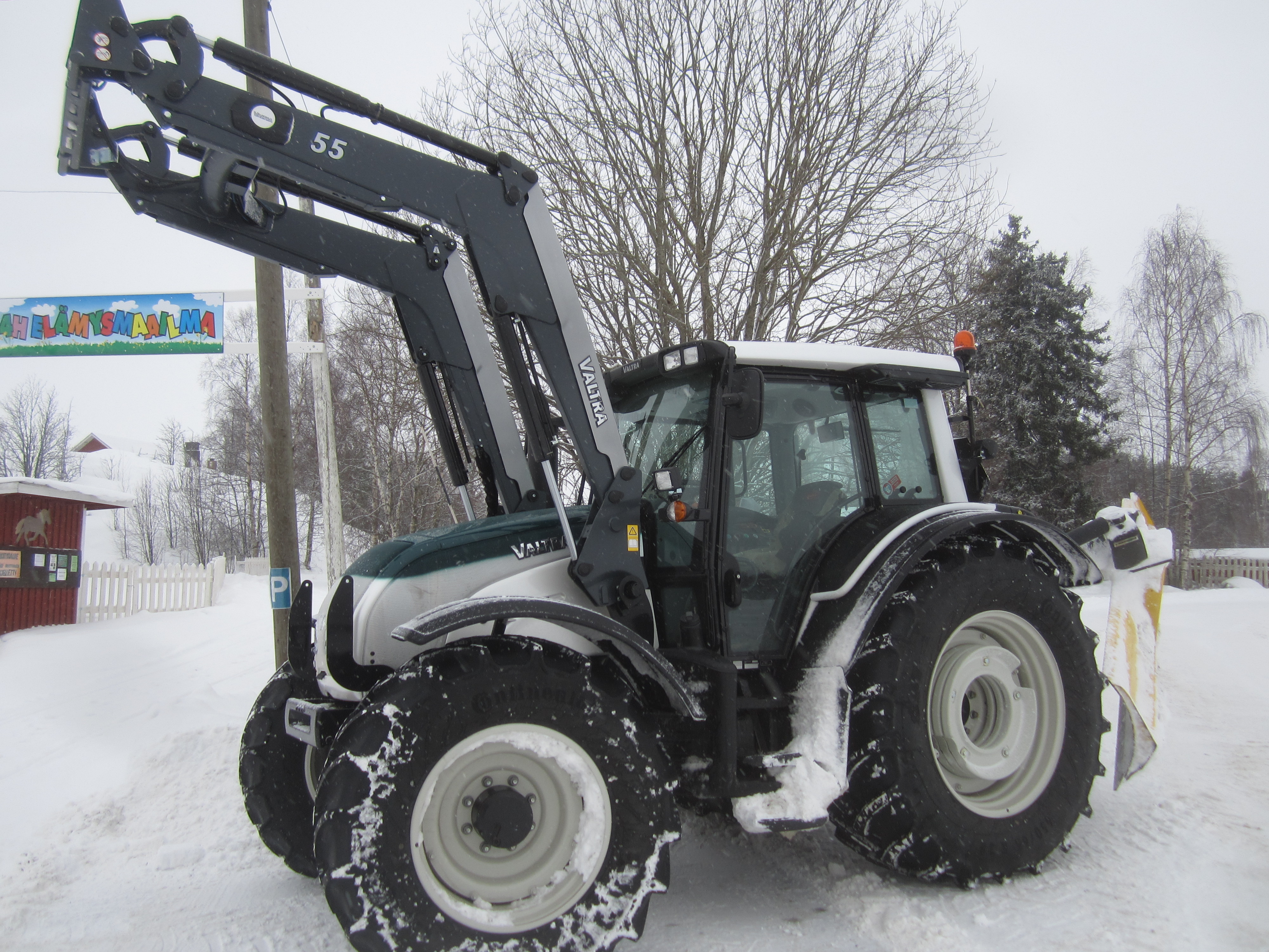 Kalusto – Kuljetus Tuomet Oy